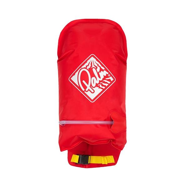 パドルフロートは再乗艇する際に使用するレスキューギアです。インフレータブルですので使用しないときはコンパクトになり収納に困りません。エッジ部分は耐久性を出すため、補強しています。サイズ55×34.5cm。