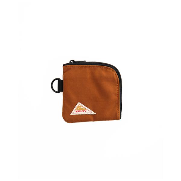 毎日の「ちょっとしたお出かけ」にぴったりなケルティのスクエアコインケース 2です。耐久性に優れたコーデュラ500Dナイロンを採用し、軽やかでタフな使い心地を追求しました 。コンパクトながら、ファスナーは２辺に配置されており、開け閉めもスムー...