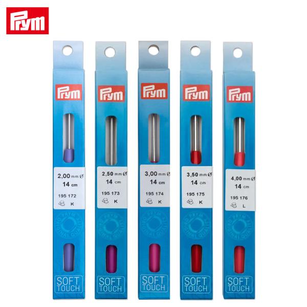 ドイツのメーカー「Prym（プリム）」のかぎ針。手にやさしくフィットするソフトグリップのあみ針です。フックはアルミニウム製のため滑らかな編み心地、針先はすべりがよく、ウール等に最適です。■サイズ(約)…全長14cm■材質…アルミニウム、熱可...