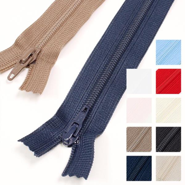 ■サイズ（約）…ファスナー巾：約25mm、長さ：約14cm（商品サイズ）■生産国…日本製フラットニットは柔らかさと薄さを追求した、ニットテープにファスナーのかみ合う部分を編込んだファスナーです。薄い生地やストレッチ素材に対してドレープ性に優...