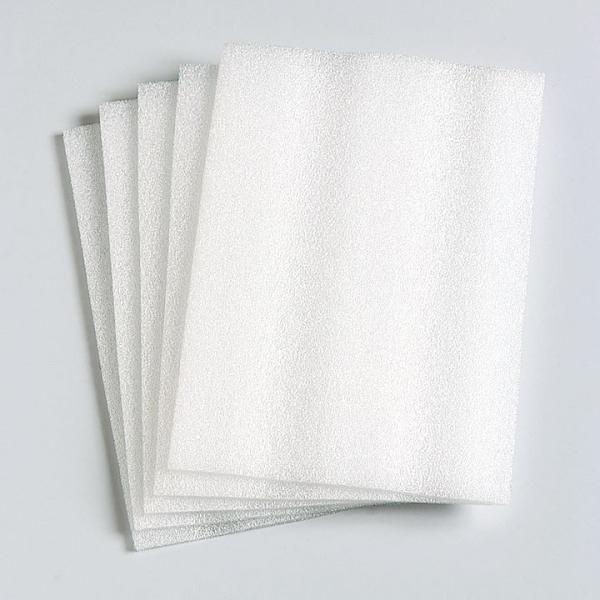 【 サイズ（約） 】 18.5×13.5×厚さ0.3cm【 入り数 】　5枚入り【 材質 】　発泡ポリエチレンお手持ちのフェルティングマットの上に置いて使用します。使い込んで劣化したマットも適度な弾力が戻り再利用でき、両面お使いいただけるの...