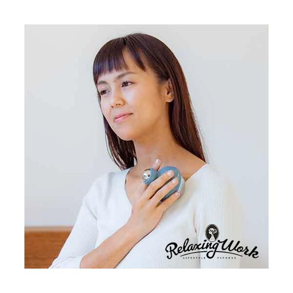 デスクワークの間のリフレッシュにもおススメ！ ■サイズ…高さ約10.5×約φ7.5cmボール：大φ約7cm、小φ約3cm■原産国…中国■材質…ボール(大)：ステンレス、ジェルボール(小)：ステンレス持ち手：アクリロニトリル、ブタジエン、スチ...