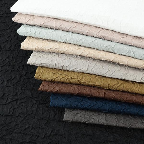 ■布幅（約）…90cm■素材…綿100％■数量設定…50cm単位の切売り　（ご購入例： 数量 2 = 1m）●生地の厚さ … 普通地●透け感 … 若干あり●生地の特徴 … ガーゼの表面のみ、くしゅくしゅと縮ませた加工生地。　ガーゼならではの...