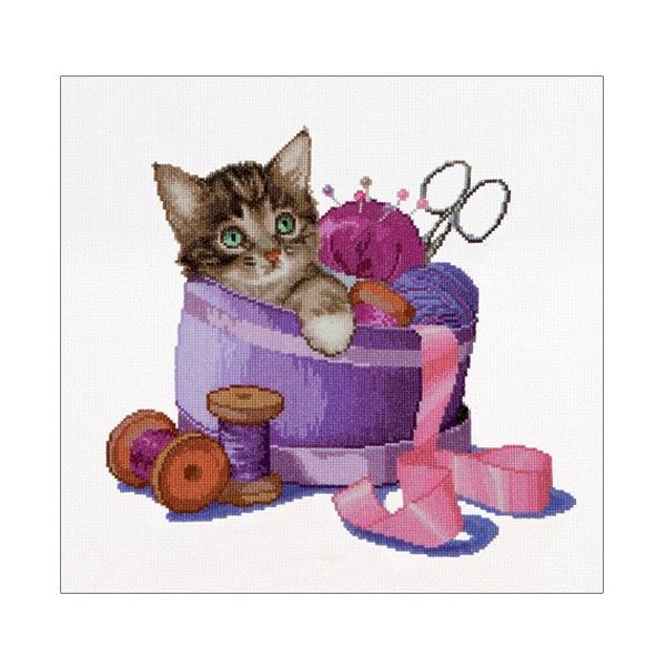 Thea GOUVERNEUR　刺しゅうキットKittens in Sewing Basket 736【 サイズ(約) 】 31×30cm【 布の種類 】 アイーダ【 布地のカウント数 】16【 布地の色 】 White【 セット内容 】 ...