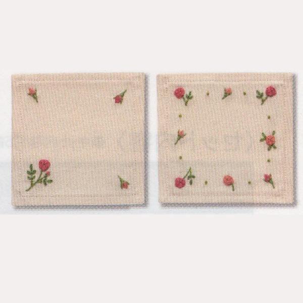 青木和子フランスししゅうキット、コースターです。庭に咲く愛らしい花々を、ひと針ひと針ステッチで表現しました。●キット内容・オリムパスNo.6500布（エミークロス）（綿100％）・２５番ししゅう糸（綿100％）・フランスししゅう針・説明書●...