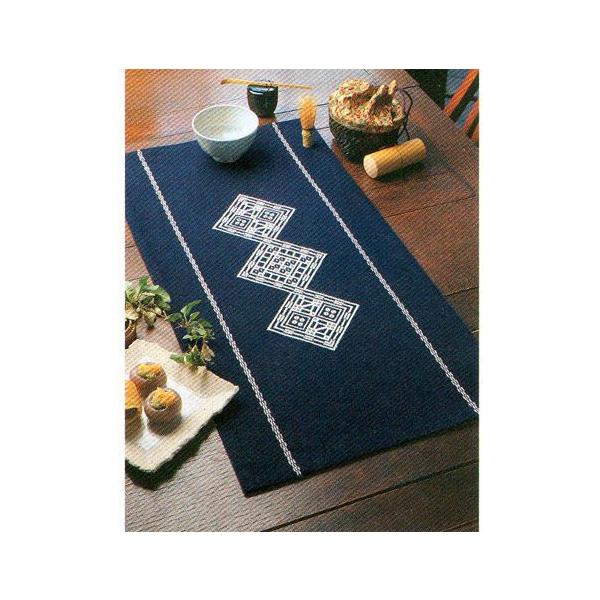 津軽地方の人が厳しい寒さを凌ぐために、布に木綿糸で刺したのが始まりとされるこぎん刺し。素朴な風合いと、美しい幾何学模様をお楽しみください。☆こぎんキット内容☆・こぎん糸・No.1100コングレス・こぎん針・図案付説明書●中級者向けです。●寸...