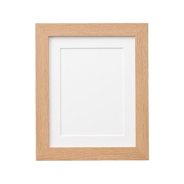 フレームオリムパス刺しゅう額です。*マット紙、ひも、スタンド付!!スタンド付と表記のあるフレームは、壁かけ・スタンド両方OKな2WAY仕様となっています。●サイズ外径…約28.3ｃｍ×23.2ｃｍ内径…約22.9ｃｍ×17.8ｃｍマット紙内...