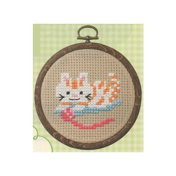 クロスステッチを使用した刺繍、クロスステッチキットです。●初級者向きです。●製作時間の目安3〜4時間！●キット内容　・ししゅう糸（綿１００％）　・ししゅう布（綿１００％）　・ししゅう針　・図案付説明書　・おしゃれフープ付●オリムパスNo.3...