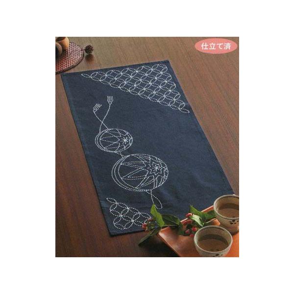 伝統と和のモチーフの刺し子キットです。昔ながらの手仕事をお楽しみください。●初〜中級者向けです。●刺し子は仕立て済みです。●刺し子キットの内容　糸：刺し子細・白・綿100％　布：No.4500・紺・綿100％　刺し子針　指ぬき　作り方説明書...