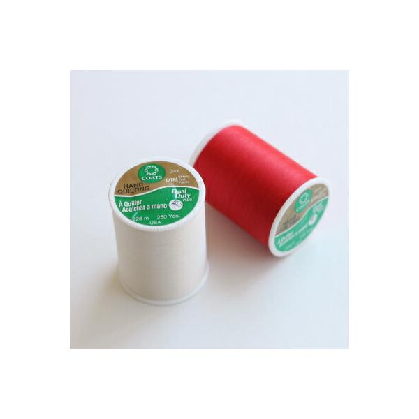 サイズ: 40番228m巻素材: ポリエステル68%・綿32%入り数: 1個使用針：キルティング針9〜12色数：47糸の表面に樹脂加工によるコーティングが施されており、キルト芯が引っかかりにくくもつれる心配がありません。 厚手の縫製やギャザ...