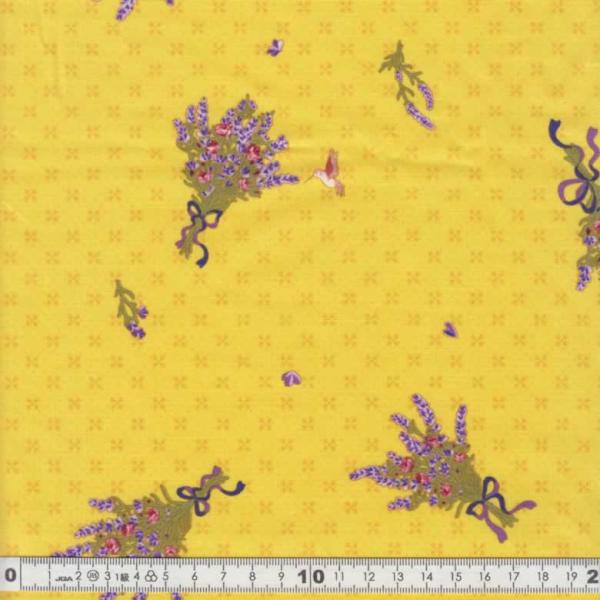 キャシー中島さんと勝野洋輔さんのコラボで誕生したキャシーマム　フレンチカントリーシリーズ。片側の端のブーケだけ大きいサイズになっています。　110ｃｍ巾・綿100％30ｃｍより10ｃｍ単位でカットします。126円は10ｃｍのお値段です。最低...