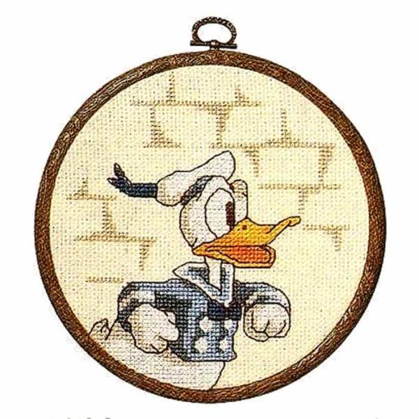 サイズ：額内形15.5ｃｍキット内容：布Ｎｏ8300(インディアンクロス・オフホワイト）刺しゅう糸(オリムパス25番)刺しゅう針おしゃれフープ図案付き説明書<br><br>[刺繍（キット・用具・額）][オリンパス刺繍...