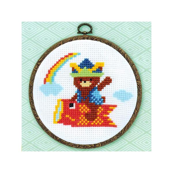 キット内容：25番ししゅう糸(綿100%)No.3000布(ジャバクロス中目)おしゃれフープ,クロス針,カラー図案付説明書出来上がりサイズ：額内径：約 縦15.5cm×横15.5cm打込目数：9カウント/1インチ・約35目/10cm<...