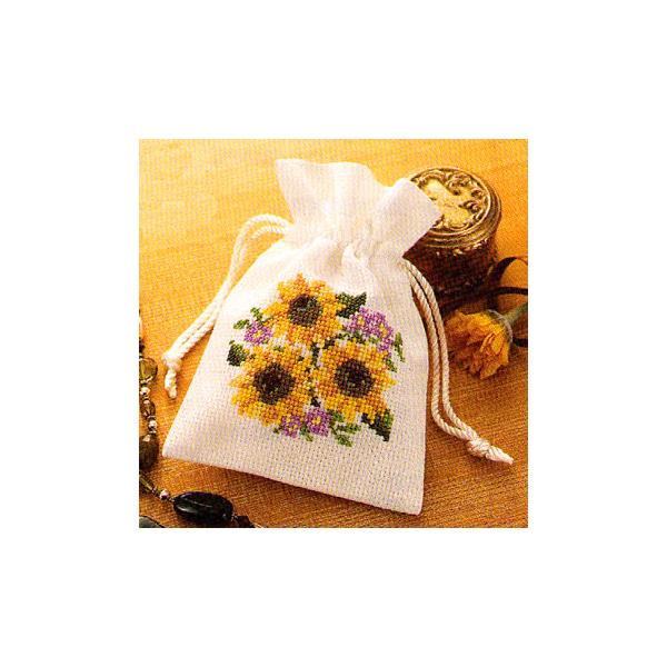 キット内容：25番ししゅう糸(綿100%)・半仕立済　ファスナー付ポーチ・【No8300布　インデアンクロス（32オフホワイト・綿100%）】・ひも・クロス針・カラー図案付説明書出来上がり寸法：約縦17cmx横12cm<br>&...