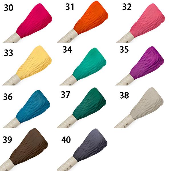 １かせ　２０ｍ<br>初心者にも刺しやすい<br>1かせで約1枚の花ふきんがさせます<br>全40色<br><br><br>[-][刺し子糸単色20ｍ30][刺し子糸単...