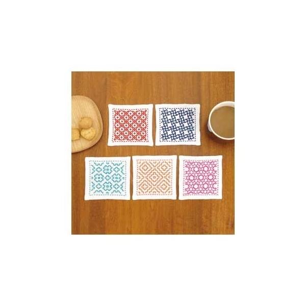 キット内容：晒木綿（綿100%）・刺し子(綿100%）作り方説明書※図案プリント済み※仕立て済みではありません。出来上がりサイズ：縦約10ｃｍｘ横10ｃｍ<br><br>[刺し子・こぎん][刺し子キット][一目刺し（...