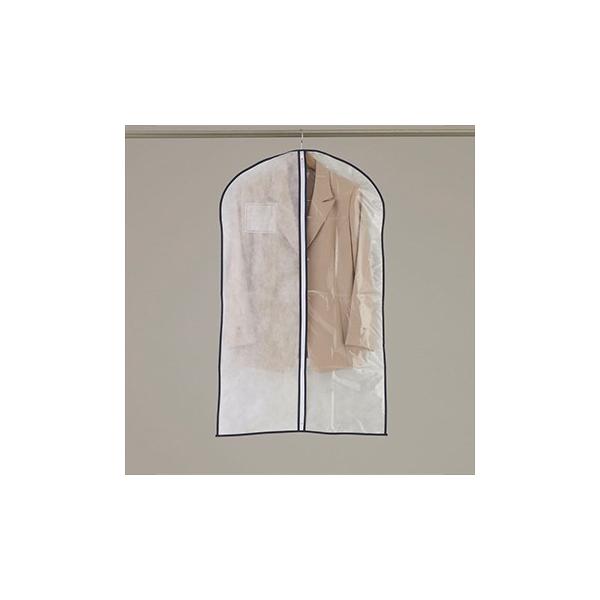 前面半分が透明窓になっている洋服カバーはリピーターの多い人気商品です。中身が一目瞭然で洋服を見つける手間がかかりません。透明部分以外は通気性の良い不織布製。裾は縫い閉じてあるのでホコリをしっかりシャットアウトします。洋服の長期保管にも、デイ...