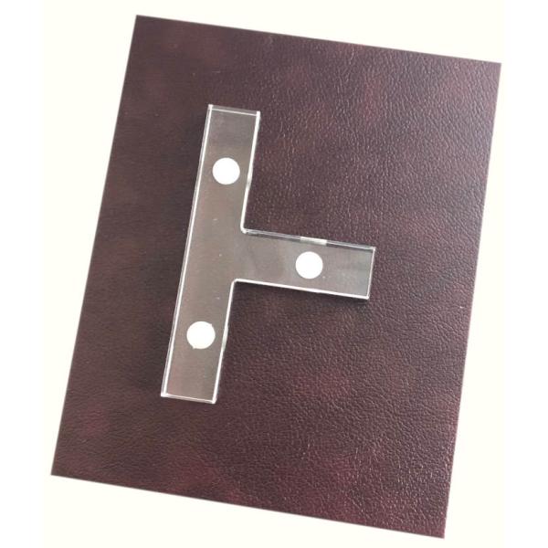 印褥には鉄板が入り、印矩は透明で見やすくマグネットがついておりますので紙を押さえる事ができ押印が楽に出来ます。■仕様・サイズ・印褥　木枠なし。鉄板入り / 183×144×13mm・印矩　アクリル素材。マグネット付き / 111×70×4m...