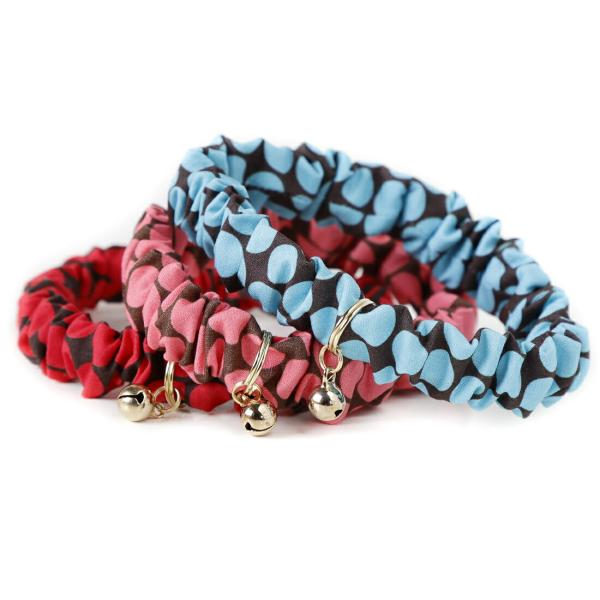 猫 首輪 シュシュ おしゃれ 子猫 鈴 安全 コットン ハゲない セーフティ ドット 水玉 猫用首輪 軽い かわいい ゴム 【 猫雑貨招福 】