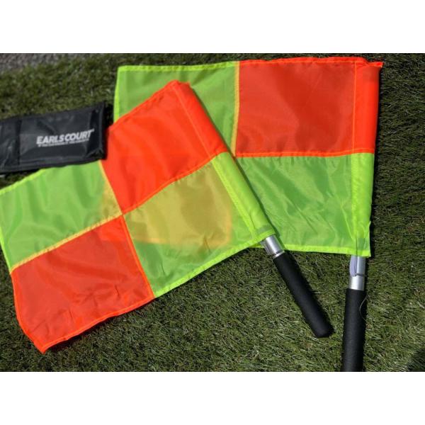 アールズコート EARLSCOURT サッカー レフリー用品 レフリーフラッグ2本セット EC-R003  ECR003 029　サッカー　旗は撥水加工されているので、雨の日でも重たくなりにくい。持ち手は部分はアルミ素材を使用しているので軽...