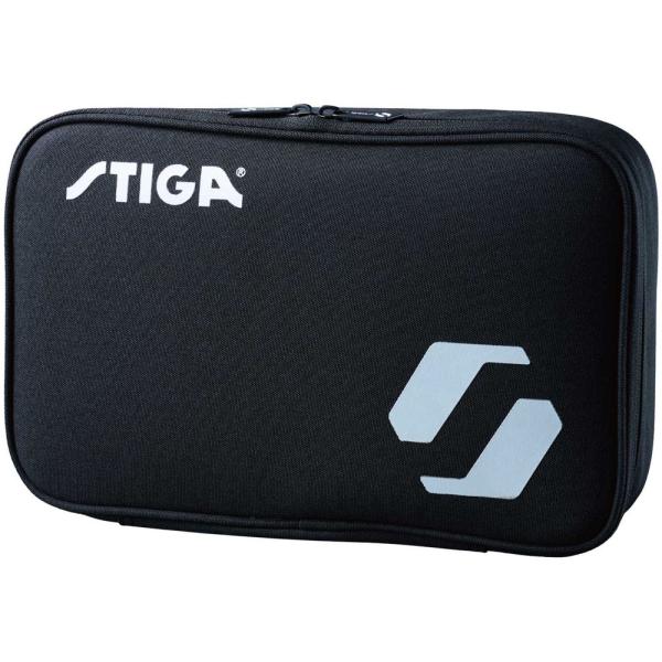 スティガ STIGA 卓球 ラケットケース ブラック  1422032181　卓球　STIGAマークがクールなラケットケース。ラケット2本収納可能。メンテナンスグッズやメモ帳、小物も入るケースです。メンテナンスグッズを収納した場合は、ラケッ...