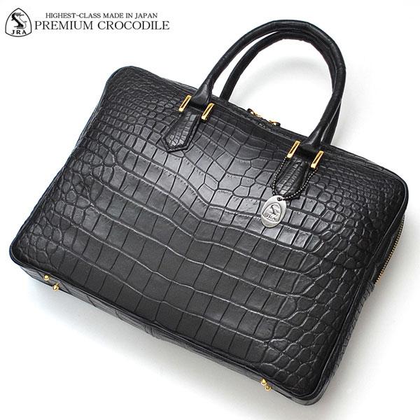 安心のJRA(全日本爬虫類皮革産業協同組合)認定の日本製。本クロコダイルを使用した日本製高級ビジネスバッグ。底鋲有りの自立型、ダブルファスナー開閉式でA4サイズ対応となっています。内面には、スマホなどが収納可能なポケットが二つと、財布などを...