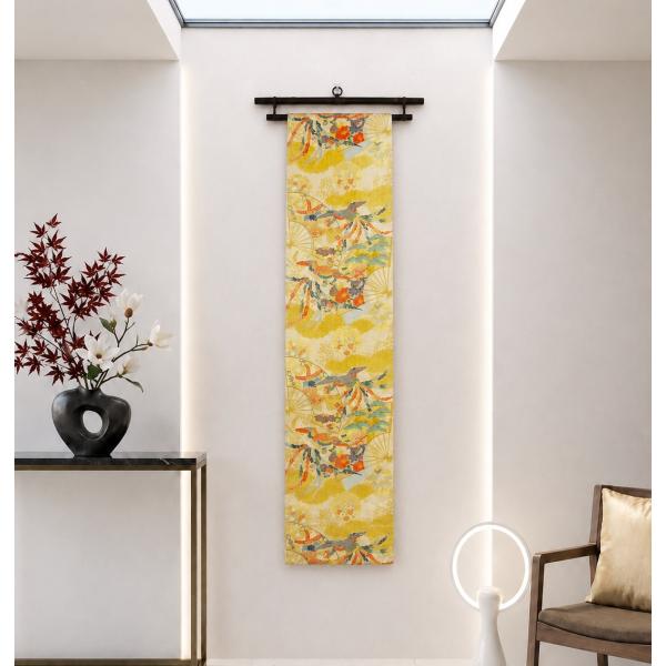 ■画像にある小物(ハンガーや花など)は商品に含まれません。■竹ハンガーはオプションで販売しています。◆帯のリメイク品です。■サイズ---約【cm】31　長さ　191■新品の帯をリメイクしました。帯中裏に「彩華鳳凰錦・本金箔九百錦」と名がござ...