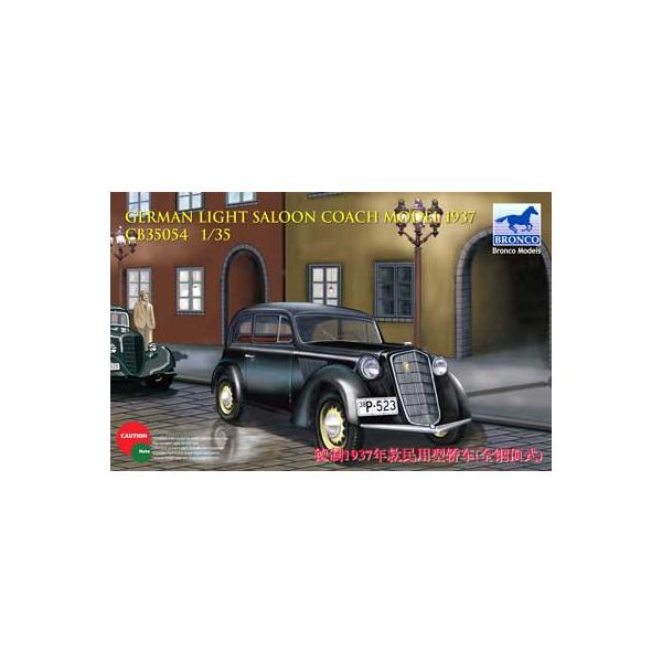 オペルがナチスの国策とは全く関係ない力で作り上げた素敵な乗用車です。軽量高性能な車でドラマや映画ではゲシュタポも使ったりする当時の雰囲気を持った車両です。