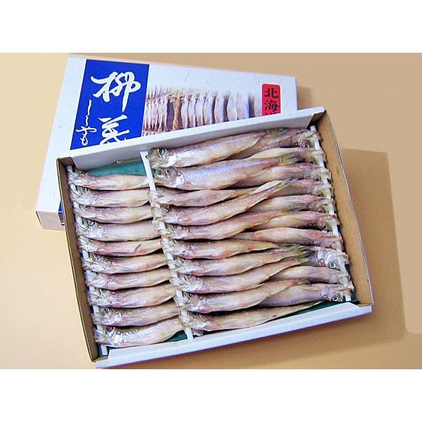 晩秋の10月に河川をのぼる天然シシャモ。新鮮なシシャモを、生干しにした北海道だけの味覚です。ふっくらとやわらかい身は、とけてしまいそうな食感です。抱卵したメスの大型シシャモをお届けします。【商品内容】◆シシャモ(大)　メス30尾【生産地】北...