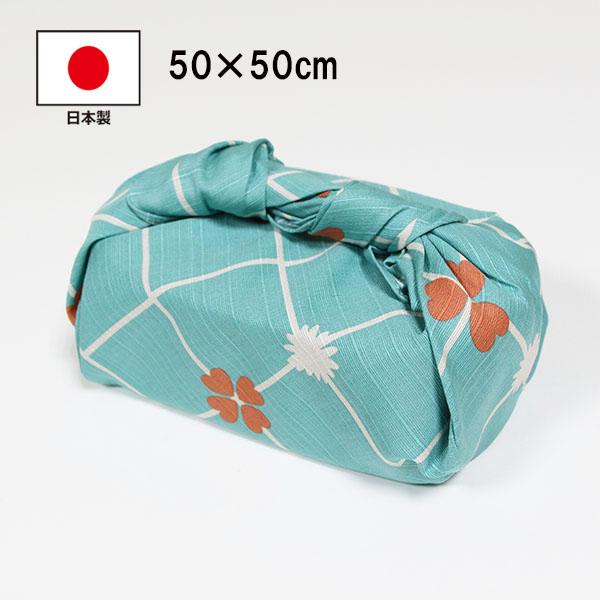 【商品名】小風呂敷　ツメクサ【素材】綿100%【サイズ】50cm×50cm【製造】日本製 made in japanツメクサのモチーフが採用されており、清潔感のある鮮やかなブルーの背景に白とオレンジの花が映える美しいパターンです。男女問わず...