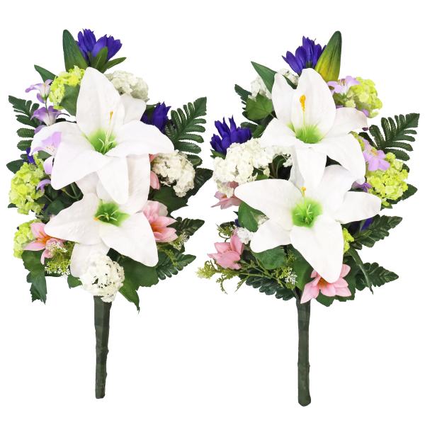 シルクフラワー(造花)の花束は、猛暑が続く夏の屋外でも枯れることがなく、水やりなどのお手入れも不要で清潔できれいな状態が長く続きます。生花やプリザーブドフラワーよりも長持ちするので、頻繁にお墓参りに行けない方や、生花の管理が大変だという方に...