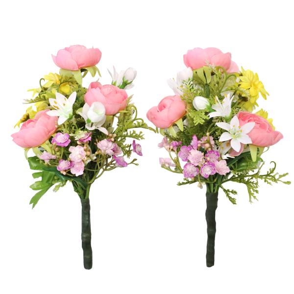 シルクフラワー(造花)の花束は、猛暑が続く夏の屋外でも枯れることがなく、水やりなどのお手入れも不要で清潔できれいな状態が長く続きます。生花やプリザーブドフラワーよりも長持ちするので、頻繁にお墓参りに行けない方や、生花の管理が大変だという方に...