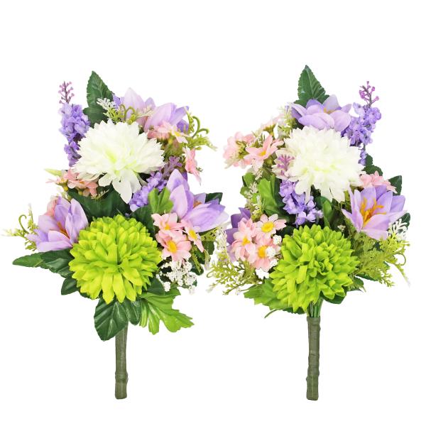 シルクフラワー(造花)の花束は、猛暑が続く夏の屋外でも枯れることがなく、水やりなどのお手入れも不要で清潔できれいな状態が長く続きます。生花やプリザーブドフラワーよりも長持ちするので、頻繁にお墓参りに行けない方や、生花の管理が大変だという方に...