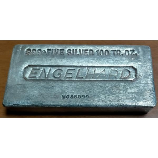 商品名：エンゲルハード製銀インゴット重量： 100 トロイオンス (3110 グラム)国： 米国メーカー：エンゲルハード品位： .999セット単位：1本