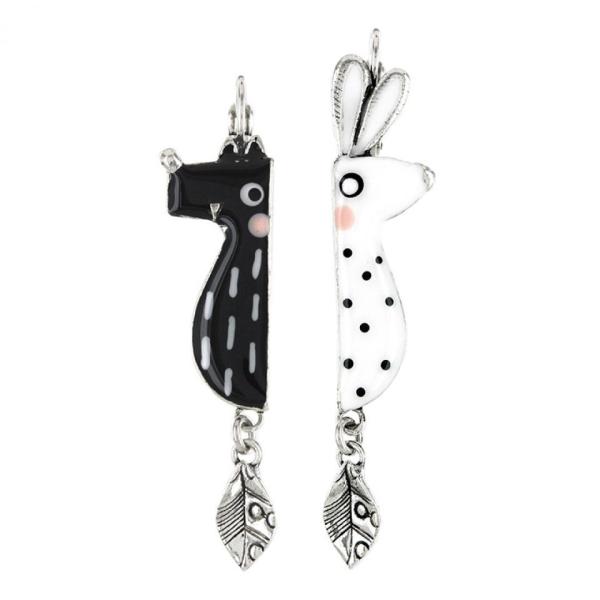 フランス人デザイナー　ベルナール、エレーヌ、そしてフィリップの3人が作りあげるTARATATAの世界。何とも愛くるしくカラフルな色使いと遊び心一杯のデザインで個性的なBIJOUX。商品詳細サイズ・・・全長約4.5cm　 素材・・・合金（シル...