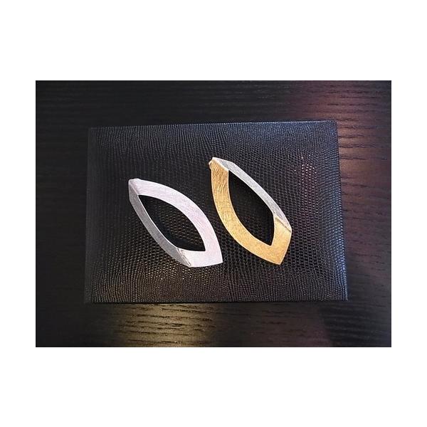 VITTI FERRIA CONTIN（イタリア）ツインカラーの大振りメタルピアス イタリア、ミラノから初上陸のツインカラーの大振りメタルピアス！しっかりとした美しい手作り。左右でゴールド、シルバーと２種の表情が楽しめます。 大振りピアスを...