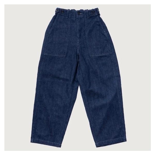 Ordinary fits オーディナリーフィッツ定番シルエットのJAMES PANTS(ジェームスパンツ)を、パターンを見直しアップデート。今までのシルエットはそのまま保ちつつ、ウエスト、ヒップ周りをややスッキリと変更。・独自のゆったりと...