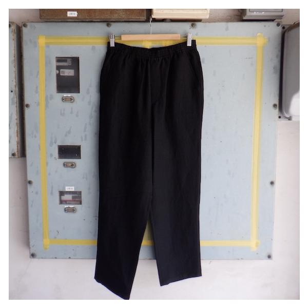 生地厚も程よく、１年中重宝するレーヨン／リネンのsemi wide pants。股上は、サルエル手前くらいの深さで取られています。落ち感のあるレーヨンと自然味のあるリネンで、肌触りもソフト。pocketは両サイド、back両サイドの計4つ。...