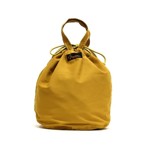 NAPRON(ナプロン)NAPRON(ナプロン)さんの人気のpatient bag。今作は、60/40クロスを使用。13LサイズのPATIENTS BAGです。内側に付いたハンドルで、バッグとして使用することは勿論、巾着またはポーチとしても...