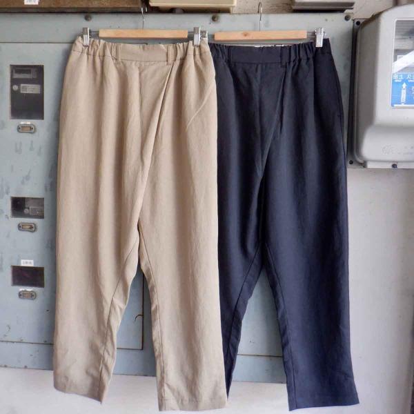 Ordinary fits オーディナリーフィッツ好評頂いている、フロントがラップ（タイ）パンツのようにツイストしているパンツ。サルエルっぽく、もも周りにゆとりがあるリラックス感のあるシルエットのユニセックスのitemです。ウエストはゴム仕...