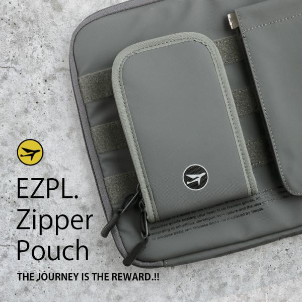 ≪EZPL. Zipper Pouch イージープレイス ジッパーポーチ≫面ファスナーを使用することにより、用途に応じて2種類のポーチをラップトップケースにカスタムできるEZPLシリーズです。内側にクッション性のあるメッシュ生地を採用。パソ...
