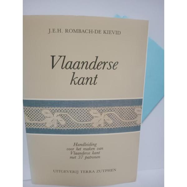 フランダースレース解説、練習、図案　廃版本前半ではフランドルレースの特徴を知るために基本テクニックを図、写真付きで掲載しています。後半ではテクニックを練習するための様々なプリッキング37種類が収められています。デザインはシンプルなもの、花、...