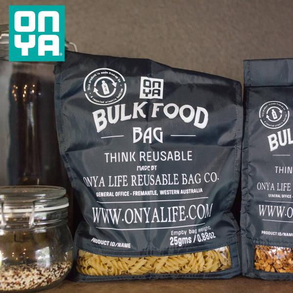 サイズ/約幅22×奥行11×高さ40cm※中身を入れて上部分をクルクル巻いて面ファスナーで止めた時の高さ33cm重量/約25g内容量/1個材質/ポリエステル（BPAフリー・100％リサイクルペットボトル）生産国/中国製食器洗い乾燥機/使用不...