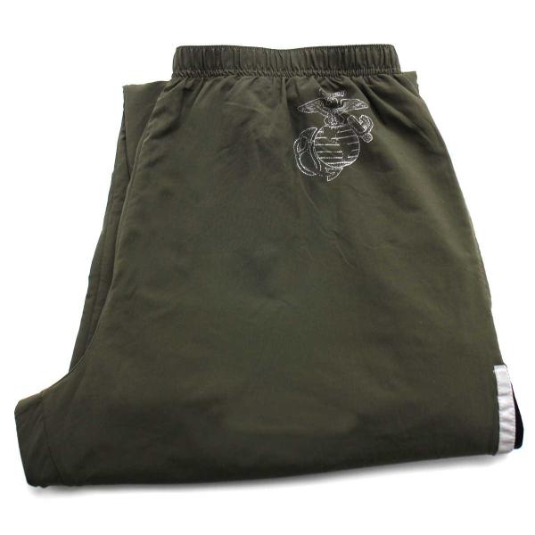 2007年 U.S.MARINE CORPS【RUNNING SUIT】ナイロンパンツです。MADE IN USA生地表面にはNanoSphere（耐汚加工技術）を施し、ストレッチ性などの特性を損なわずに高い撥水性・撥油性・防汚性があります...