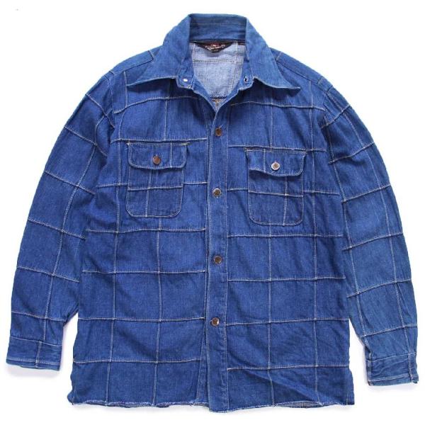 70s【Prepster Sportswear】のデニムシャツです。MADE IN JAPAN裾サイドにスリット入り素材：コットンサイズ表記：M（30-32）実寸（平置き）・肩幅　48cm・身幅　55cm・着丈　73cm・袖丈　61.5cm...