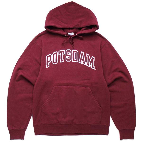 00s〜【JERZEES】のスウェットパーカーです。フードに紐ありカラー：ワインレッド系サイズ表記：S実寸（平置き）・肩幅　48.5cm・身幅　49cm・着丈　65.5cm・袖丈　64cm多少の誤差はご了承ください。コンディション：着用感が...