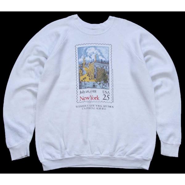 80s頃のスウェットでメーカーは不明です。ラグランスリーブ、1987 UNITED STATES POSTAL SERVICEのコピーライトありカラー：白素材：コットン×ポリサイズ表記：不明（着用感メンズXL相当）実寸（平置き）・身幅　58...