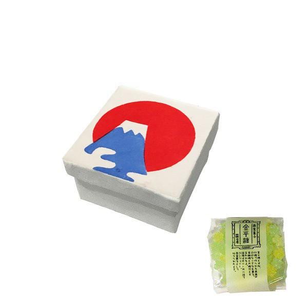 和紙のこばこに手刷りのかわいい図柄が…   なかにはこんぺいとうがはいっています。　チョコッとギフトにいかがでしょう。　箱を開けた瞬間、ほっこりした気分になれる「こばこ」です。　富士山に日の出の縁起の良い柄です。