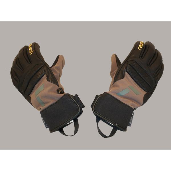 ロイシュ　ミカエラ　シフリン（シグネイチャーモデル）　女性用グローブ年式 ２０２４年モデルカラー：ブラックｘバーントオリーブ素材 ：ソウトなゴートスキンレザー６５％、ポリエステル３０％保温性の高いプリマロフト、ソフトシェル素材は柔らかく、手...