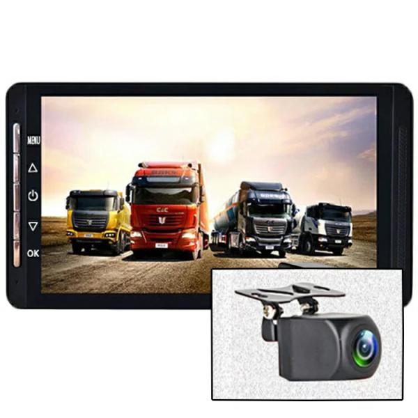 24V電源の大型車でも使用可能！大画面7インチ液晶モニターを搭載した多機能ドライブレコーダーです。付属の暗視仕様バックカメラを接続すれば、前方と後方の視界を同時に録画が可能です。後進時にはバックカメラ画面に切り替わり、ガイドラインも表示され...